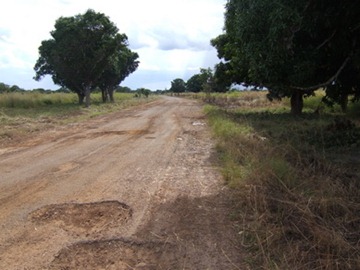 Luanda-Maputo by Bicycle: Angola-Últimos Dias I (Luena – Lucusse)